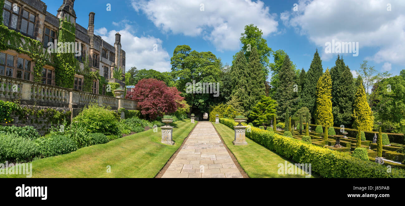Thornbridge hall gardens near Great Longstone, Derbyshire, England ...