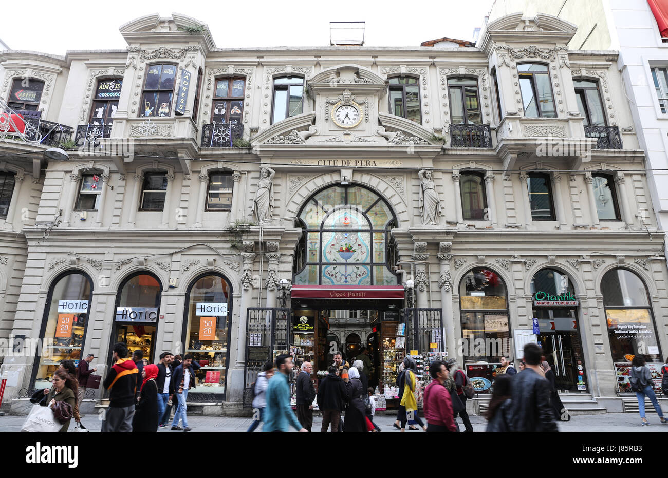 ISTANBUL, TURKEY - MAY 19, 2017: Cicek Pasaji in Istiklal avenue ...
