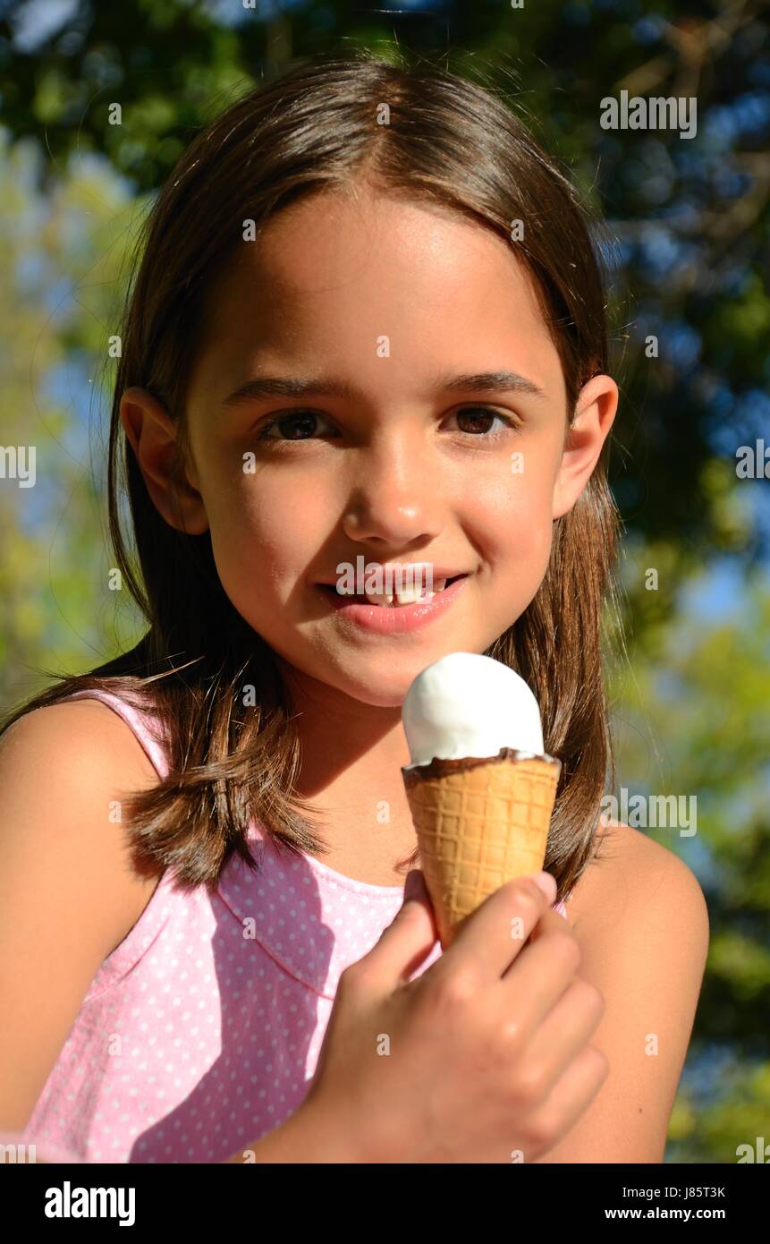 sweet cold summer summerly cream dessert girl girls ice humans human ...