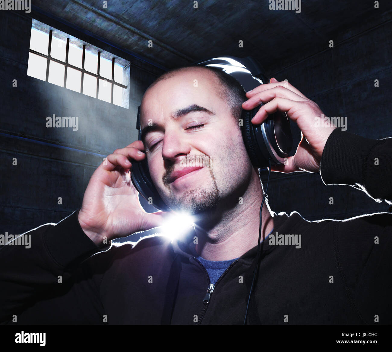 listen music brig jail prison man laugh laughs laughing twit giggle ...