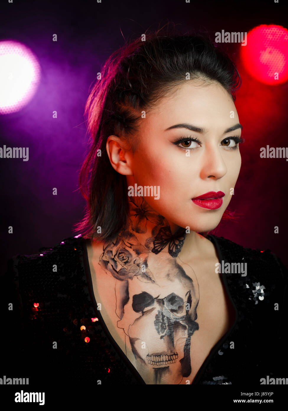 Woman neck tattoo hi-res stock photography and images - Alamy