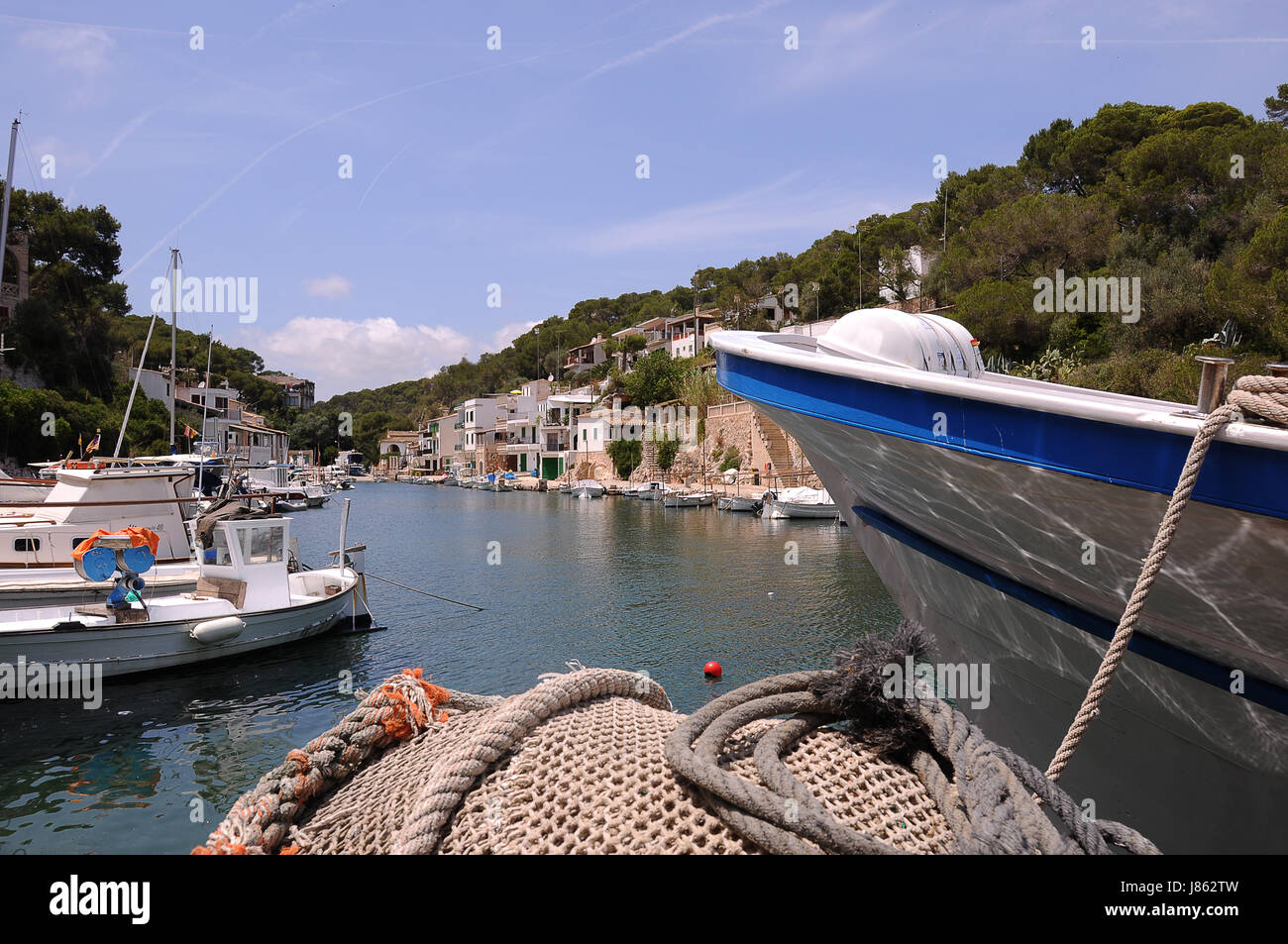spain harbor fishing boat harbours hispanic spanish rowing boat sailing ...