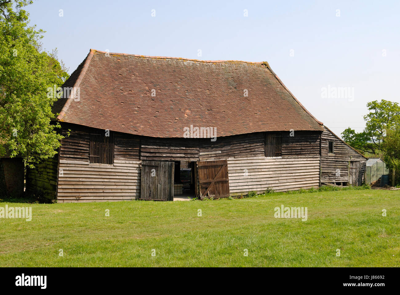 buildings agriculture farming door barn style of construction ...