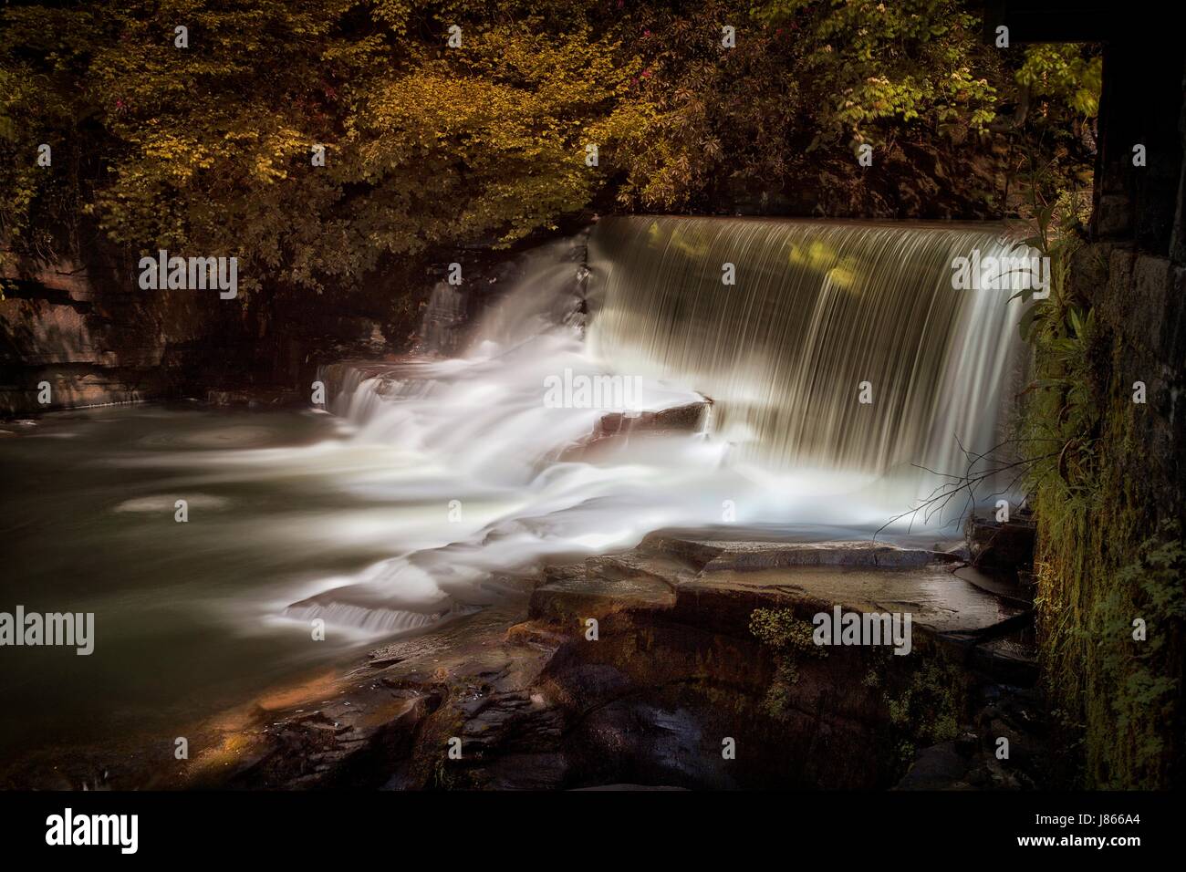 Aberdulais waterfalls hi-res stock photography and images - Alamy