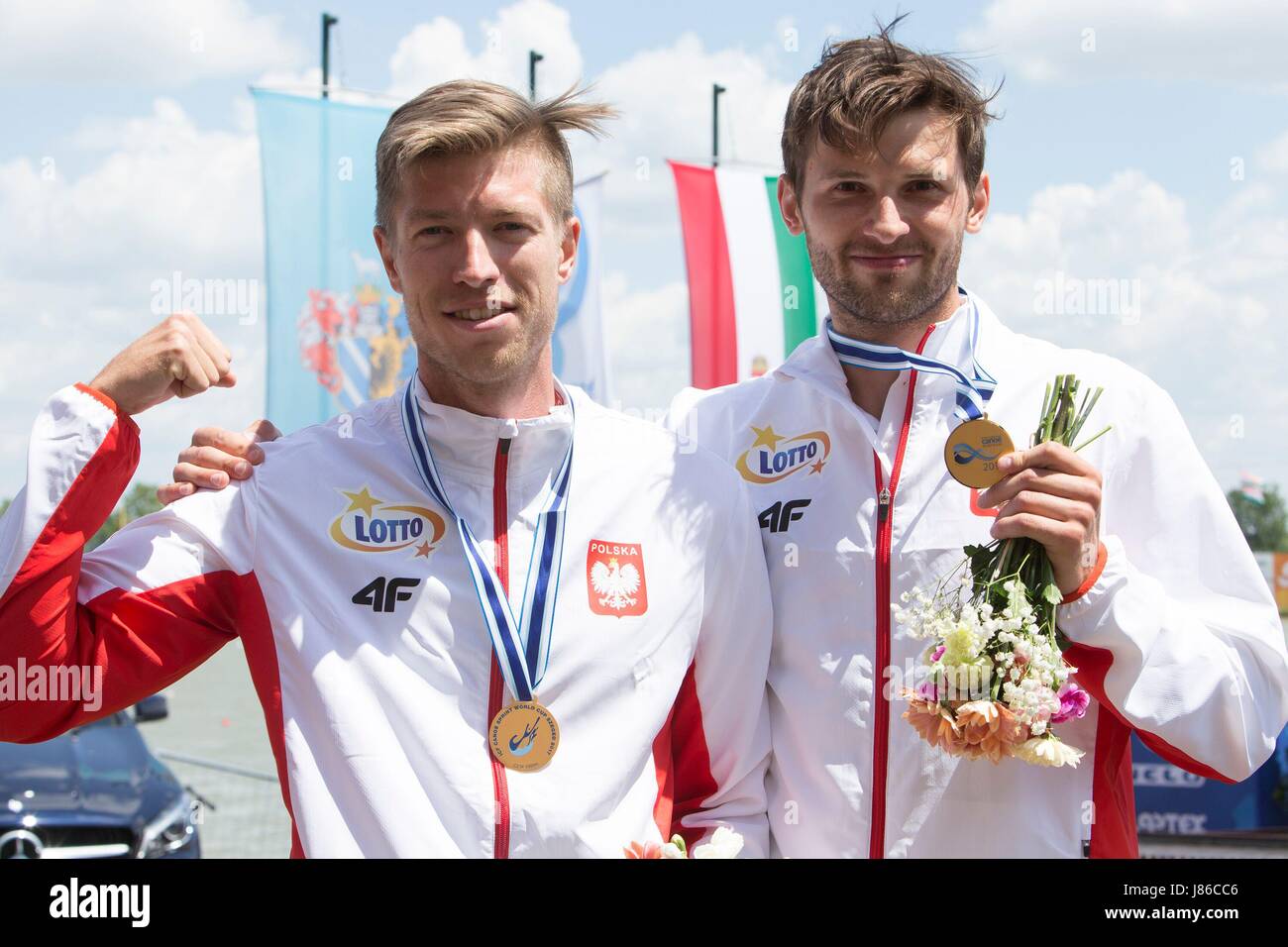 Szeged, Hungary. 27th May, 2017. Mateusz Kaminski (L) and Vincent ...