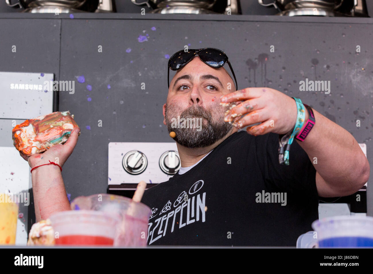 Napa, California, USA. 26th May, 2017. Celebrity chef DUFF GOLDMAN ...