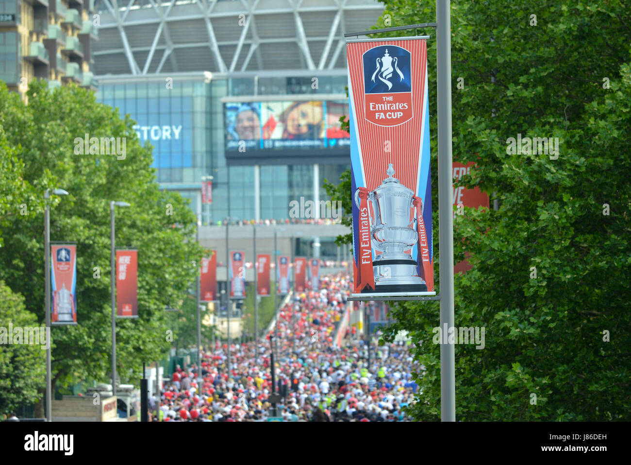 Wembley fa cup hi-res stock photography and images - Alamy