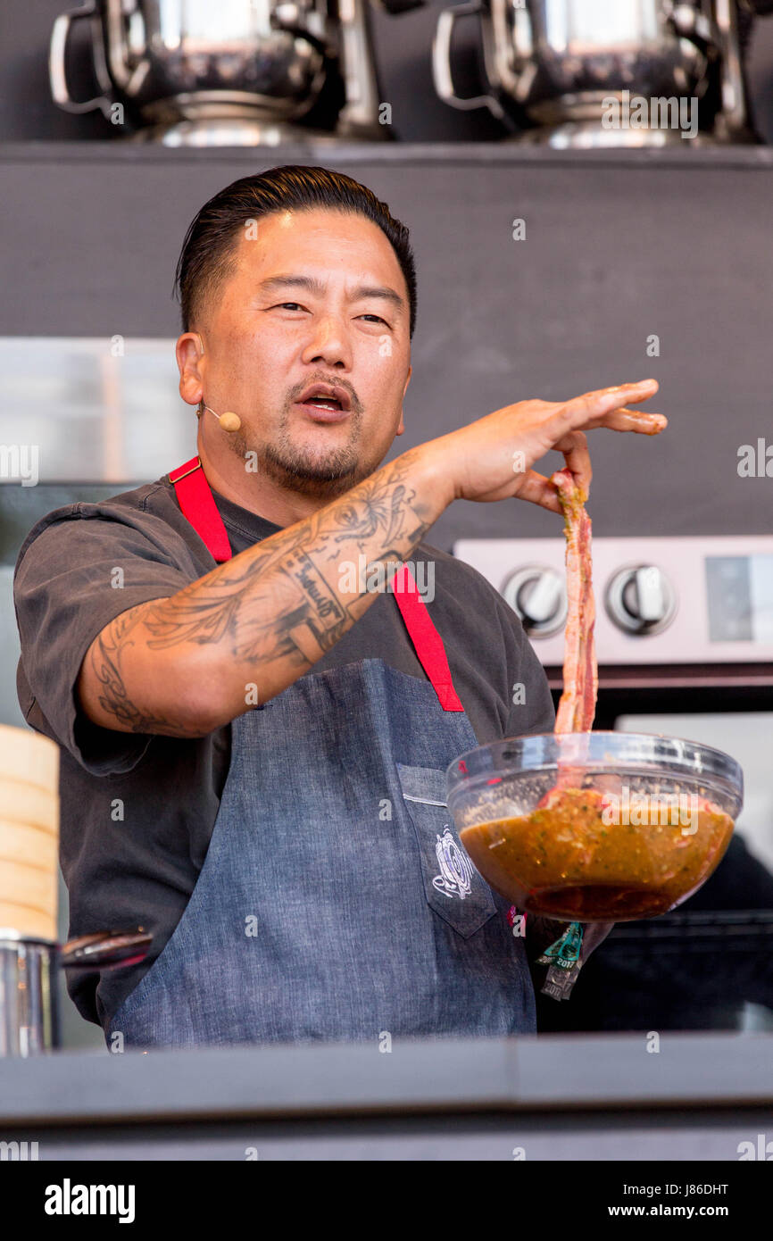 The chef show roy choi hi-res stock photography and images - Alamy