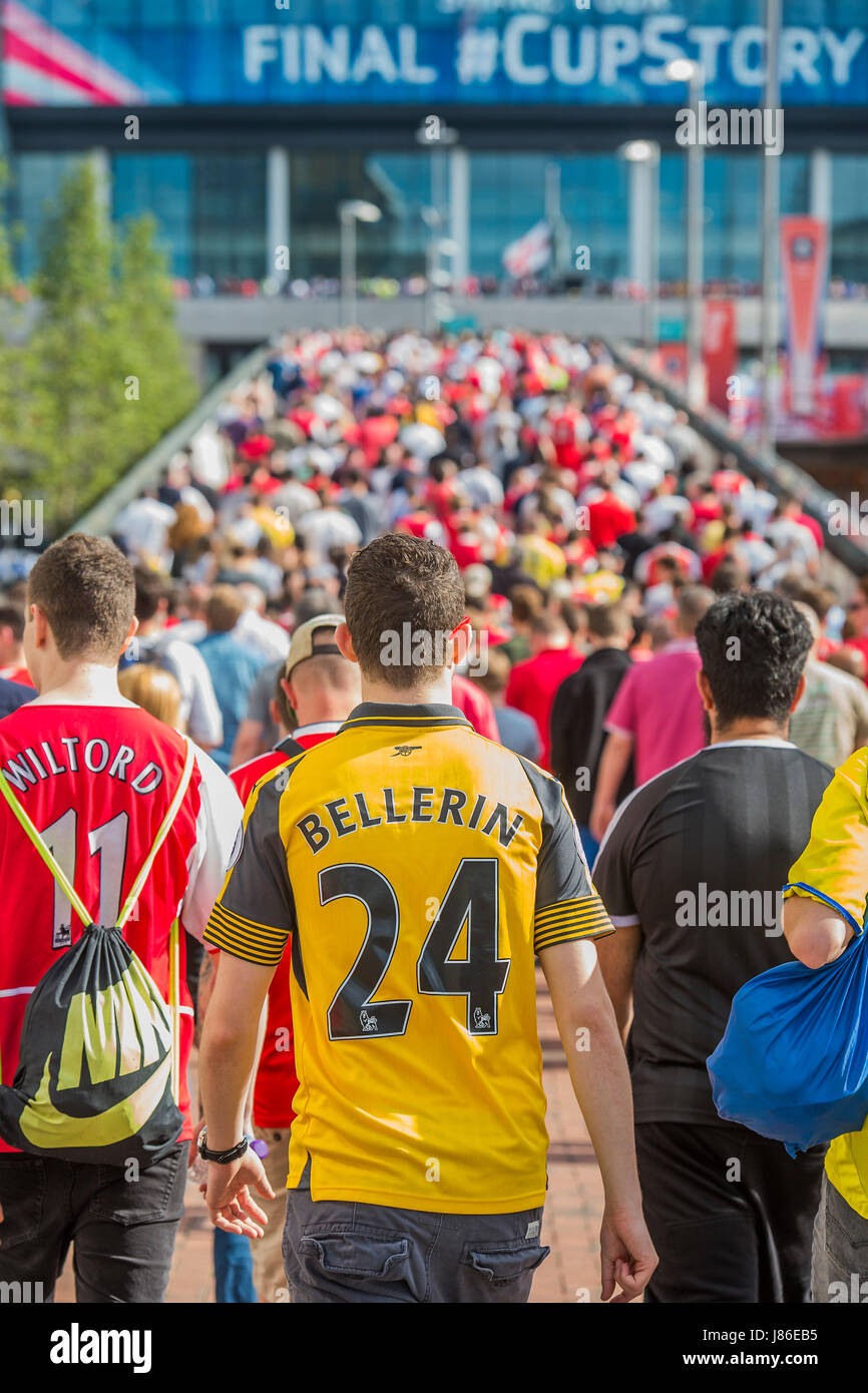Wembley fa cup hi-res stock photography and images - Alamy