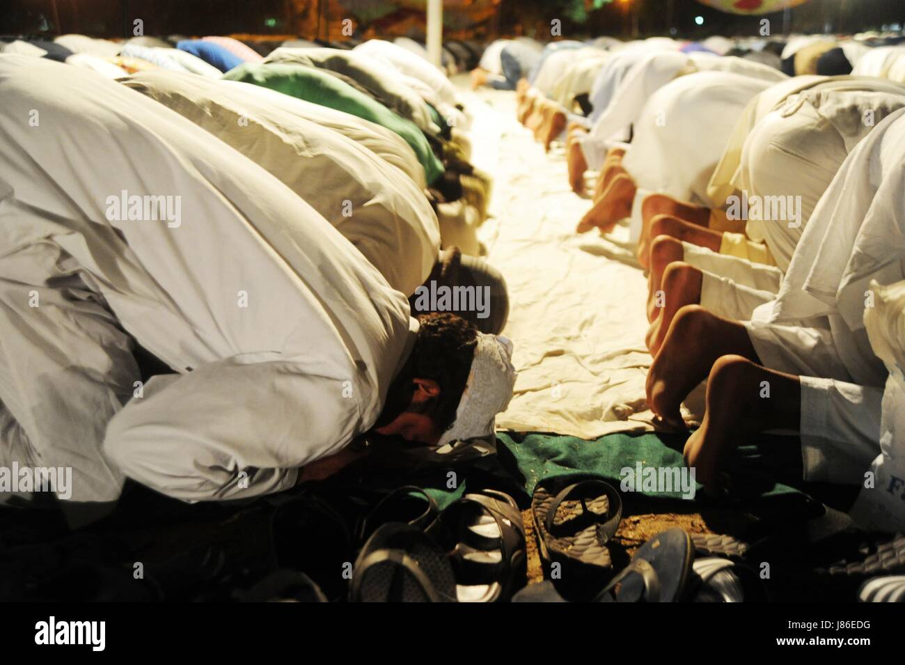 May 27, 2017 Allahabad: Muslims offer prayer called ''Taravi'' to mark ...