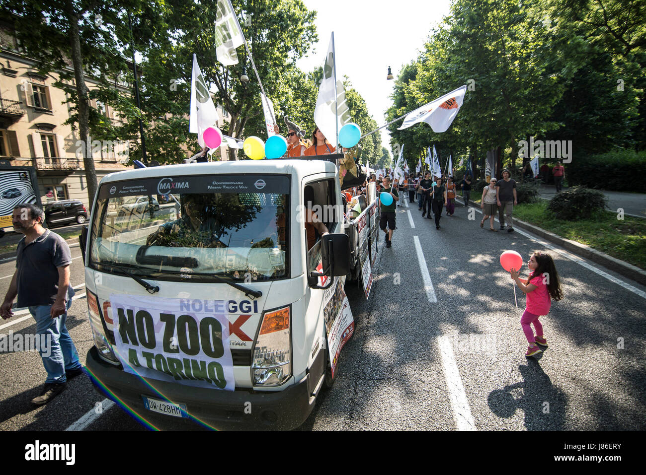 Zoo licence hi-res stock photography and images - Alamy
