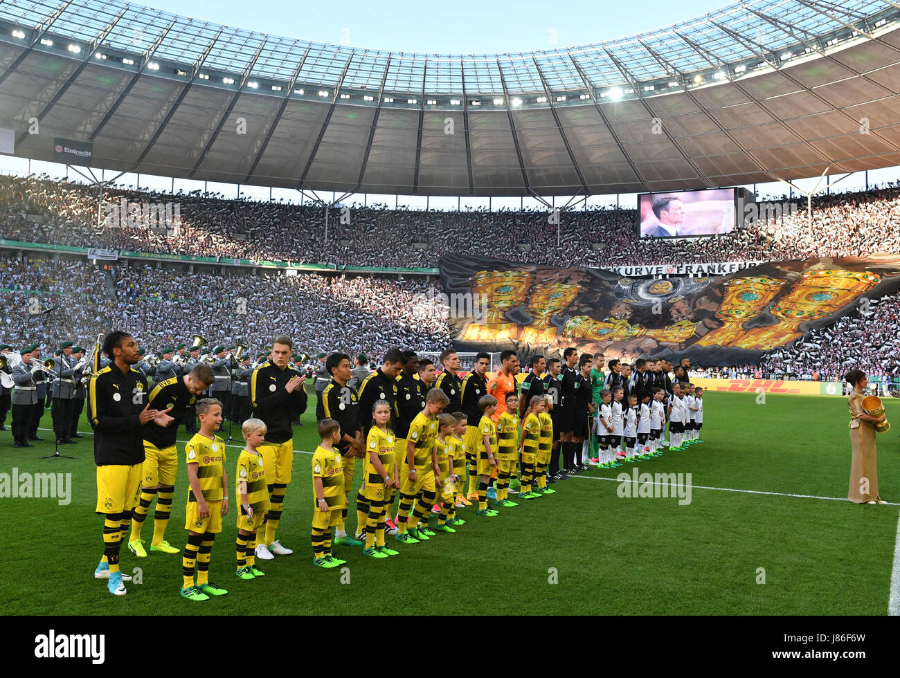 Berlin, Germany. 27th May, 2017. Dortmund's and Frankfurt's teams line ...