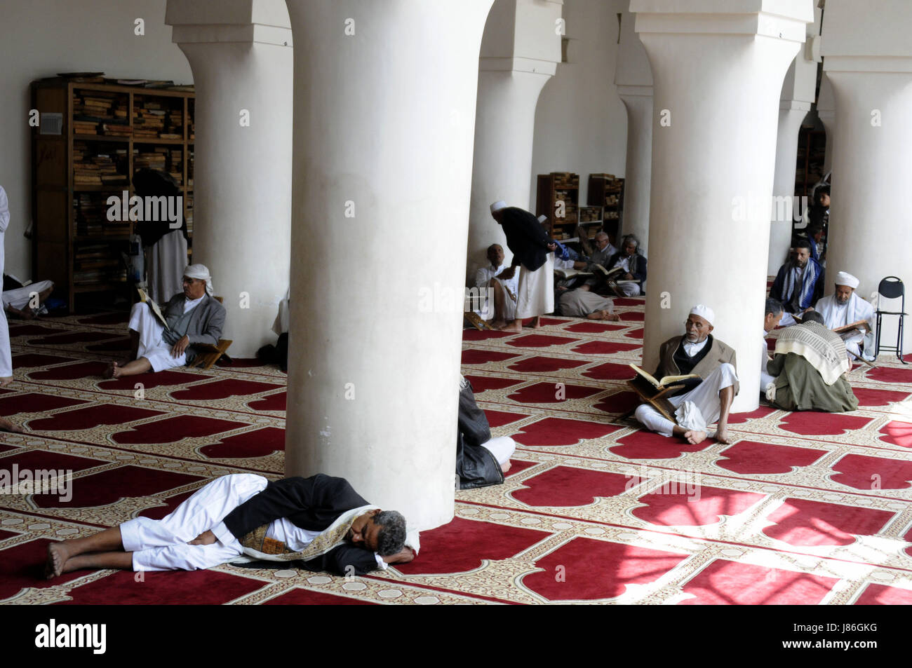 Sanaa, Yemen. 27th May, 2017. Muslims read the Quran inside the al ...