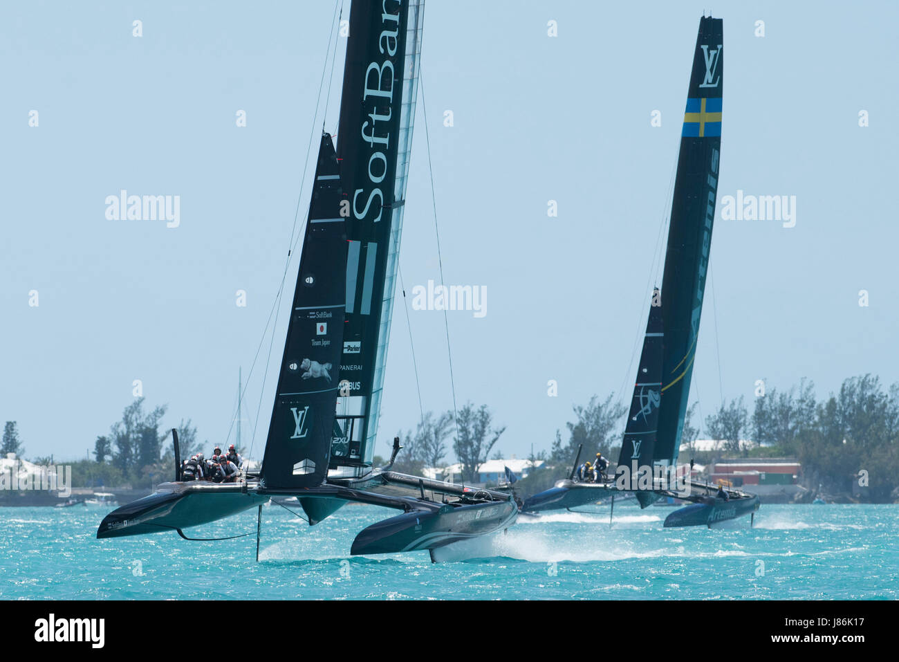 Bermuda. 27th May, 2017. Softbank Team Japan matches up against Artemis ...