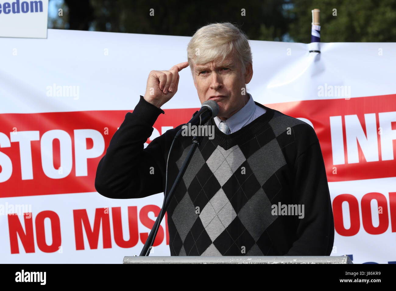 Pastor keith piper hi-res stock photography and images - Alamy