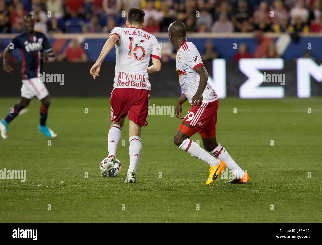 Harrison, USA. 27th May, 2017. Sacha Kljestan (16) of Red Bulls ...