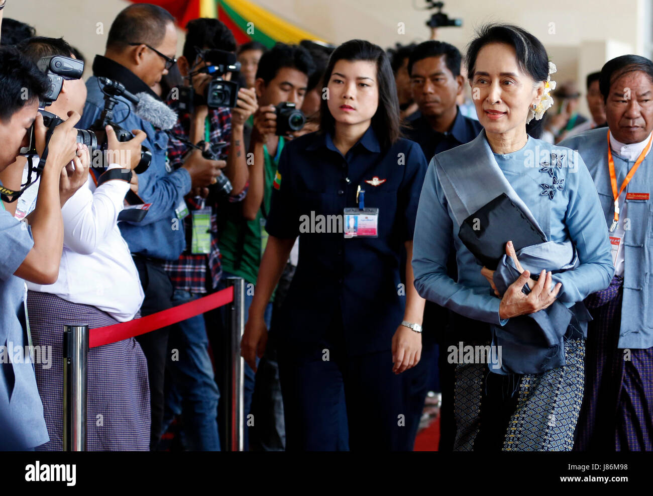Nay Pyi Taw, Myanmar. 27th May, 2017. Myanmar State Counselor Aung San Suu Kyi (front, R ...