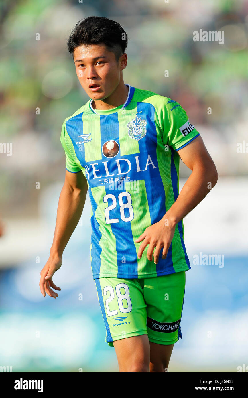 Shonan BMW Stadium Hiratsuka, Kanagawa, Japan. 27th May, 2017. Hirokazu ...