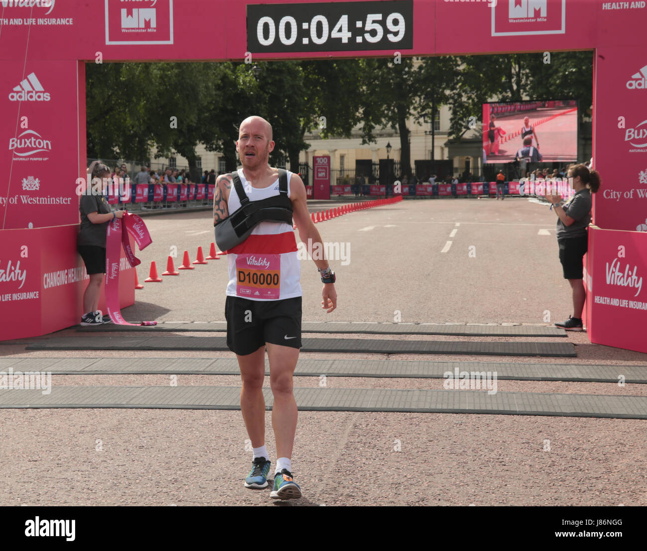 Derek rae marathon hi-res stock photography and images - Alamy