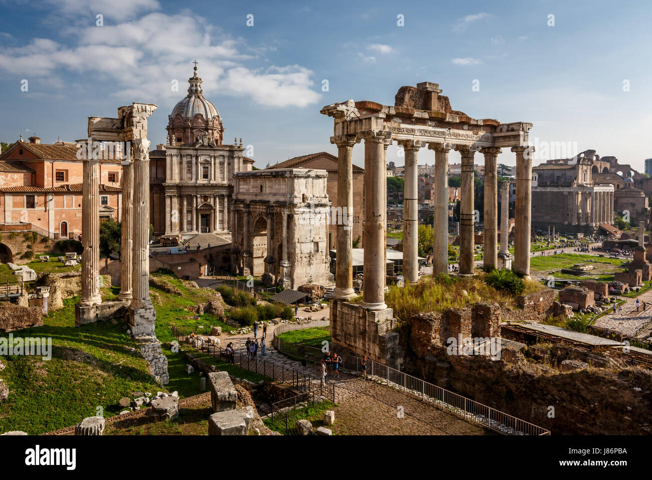 Roman Forum (Foro Romano) and Ruins of Septimius Severus Arch and ...