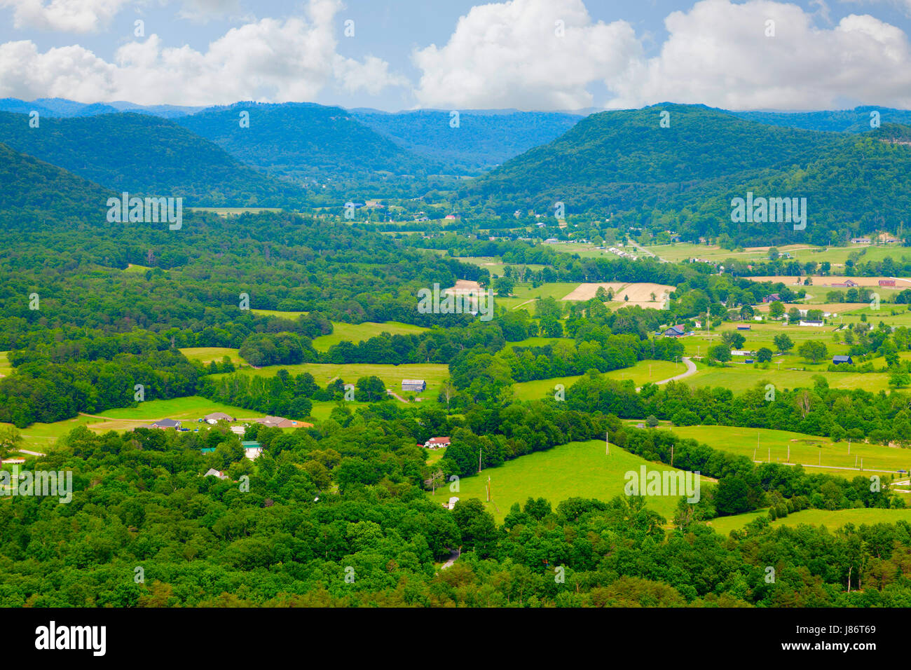mountains country landscape scenery countryside nature farms scenic ...
