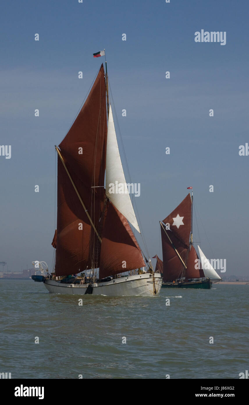 barges, sailing, salt water, sea, ocean, water, travel, industry ...