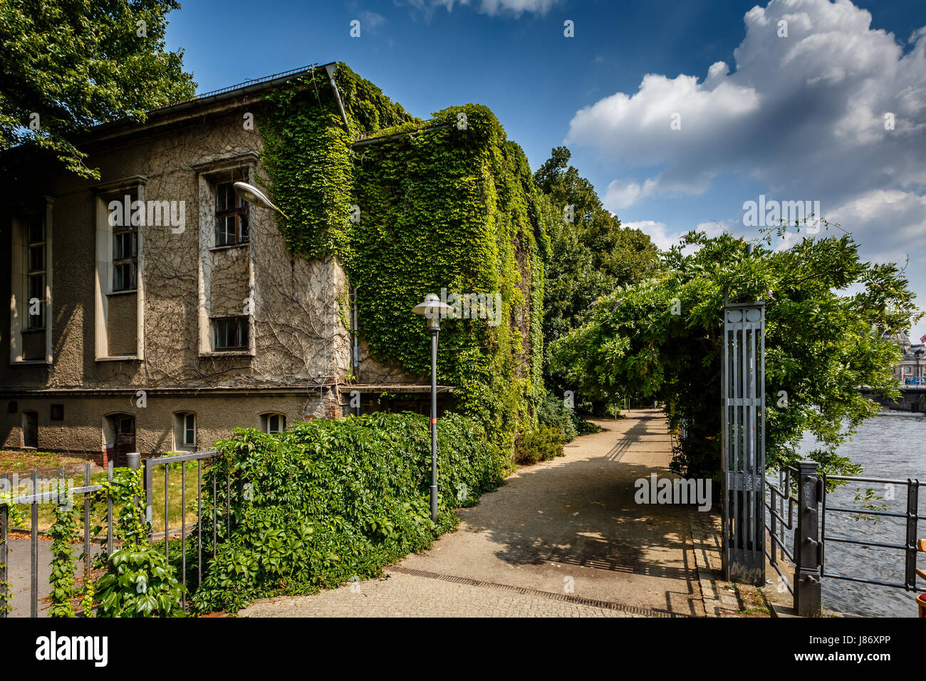 Downtown grapevine hi-res stock photography and images - Alamy