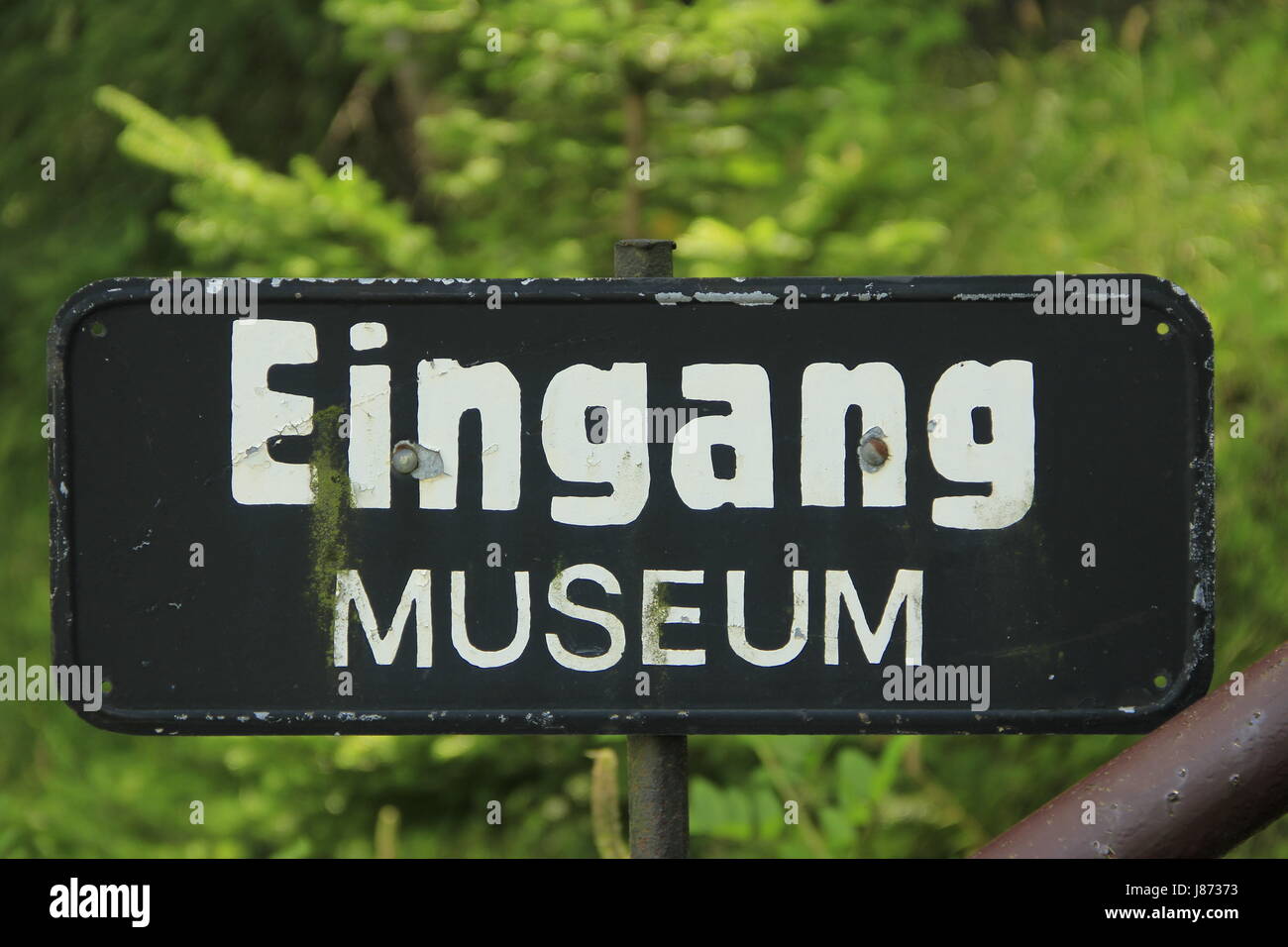 entrance, sightseeing, museum, signpost, hint, access, path, way ...