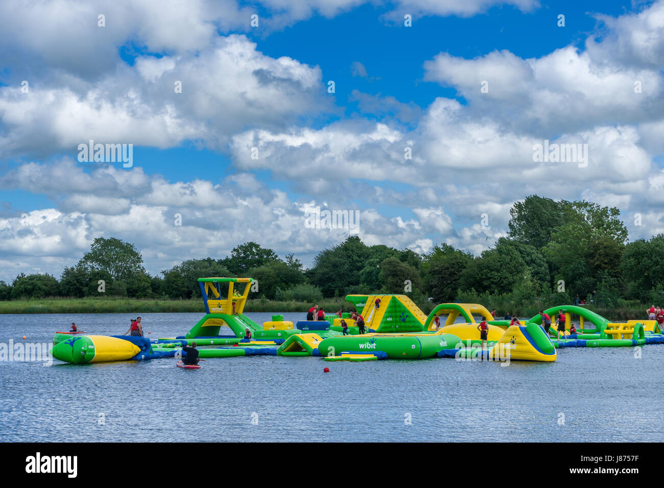 Cotswolds country park & beach hi-res stock photography and images - Alamy