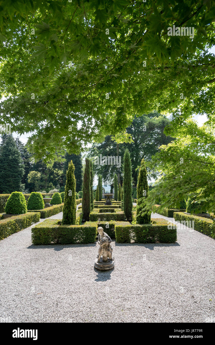 The Italian garden at Thornbridge hall gardens near Great Longstone ...