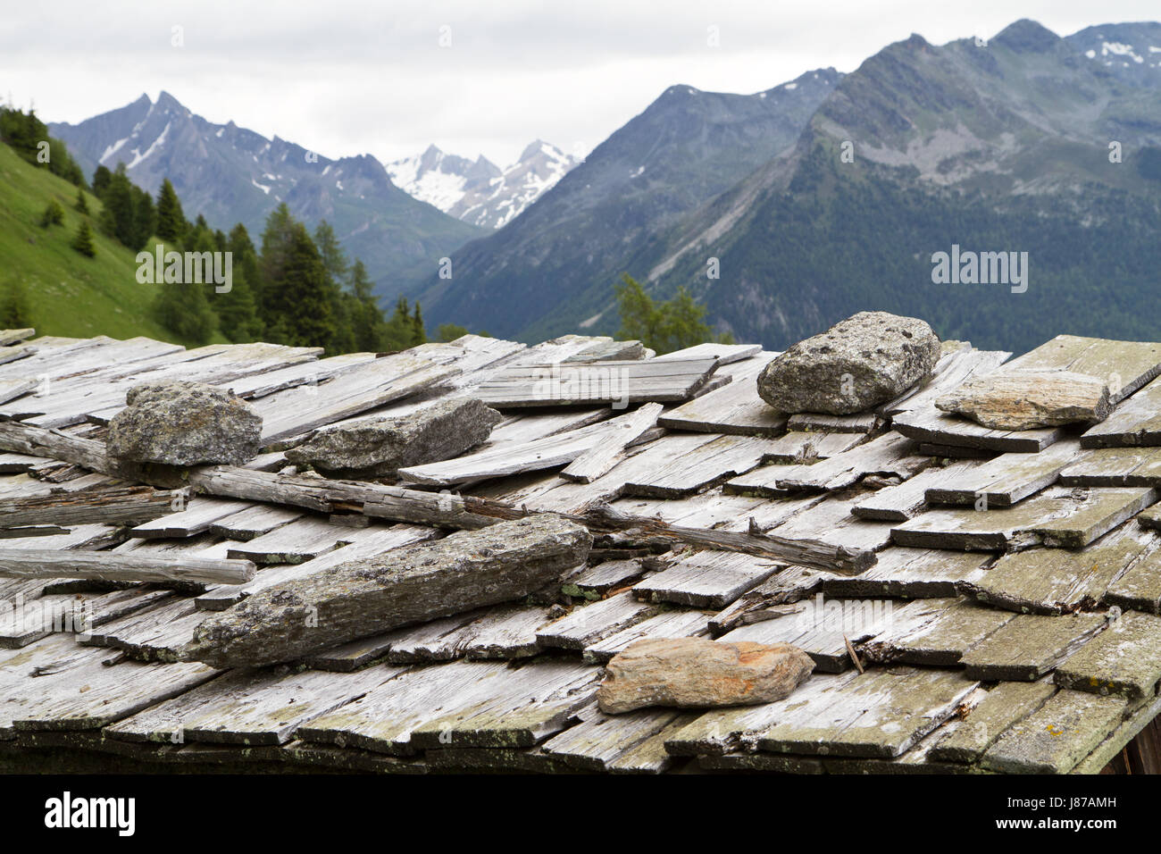 weathered wood shingle roof in the alps Stock Photo - Alamy
