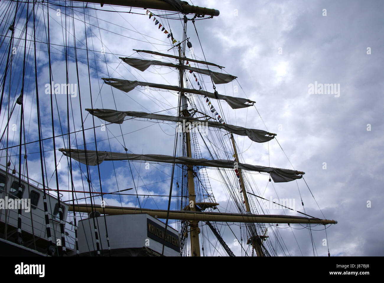 sail, vessel, yacht, mast, sailing boat, sailboat, salt water, sea ...