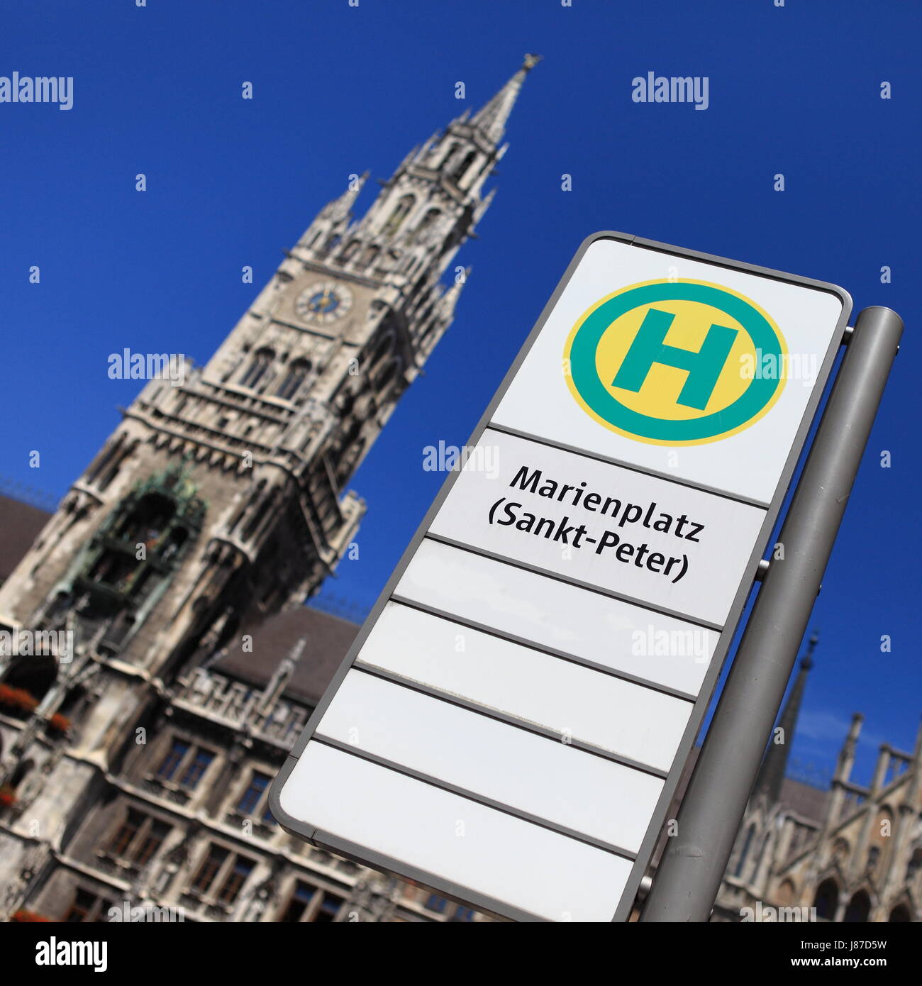 Bushaltestellenschild hi-res stock photography and images - Alamy