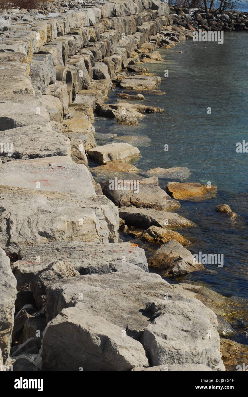 Harbor wall jetty hi-res stock photography and images - Alamy