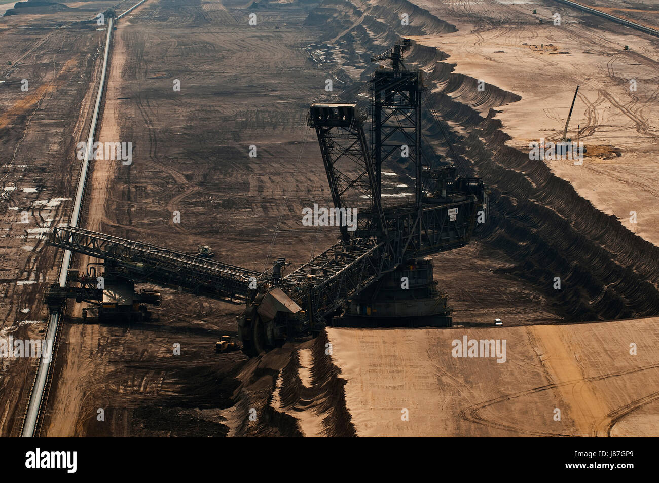 dredger, surface mining, lignite open-cast mining, dredger, surface ...