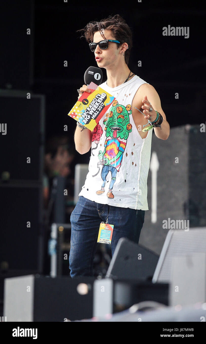 Cel spellman performs hi-res stock photography and images - Alamy