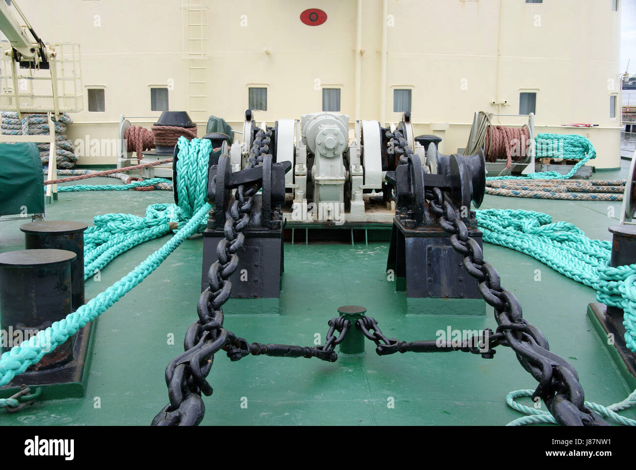 engine, drive, motor, vessel, winch, anchor, deck, ship, sailing boat ...