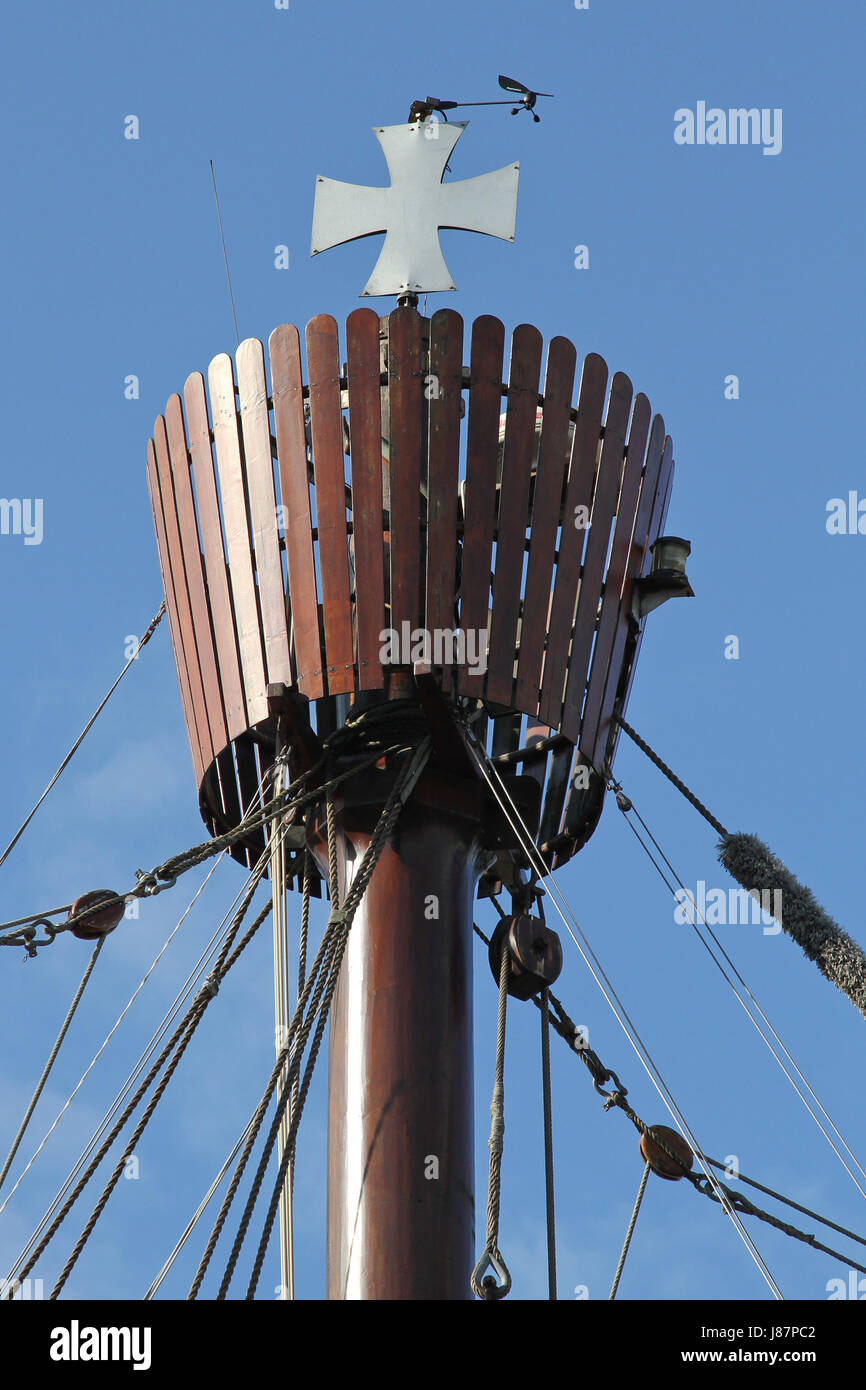 Lookout on ship hi-res stock photography and images - Alamy
