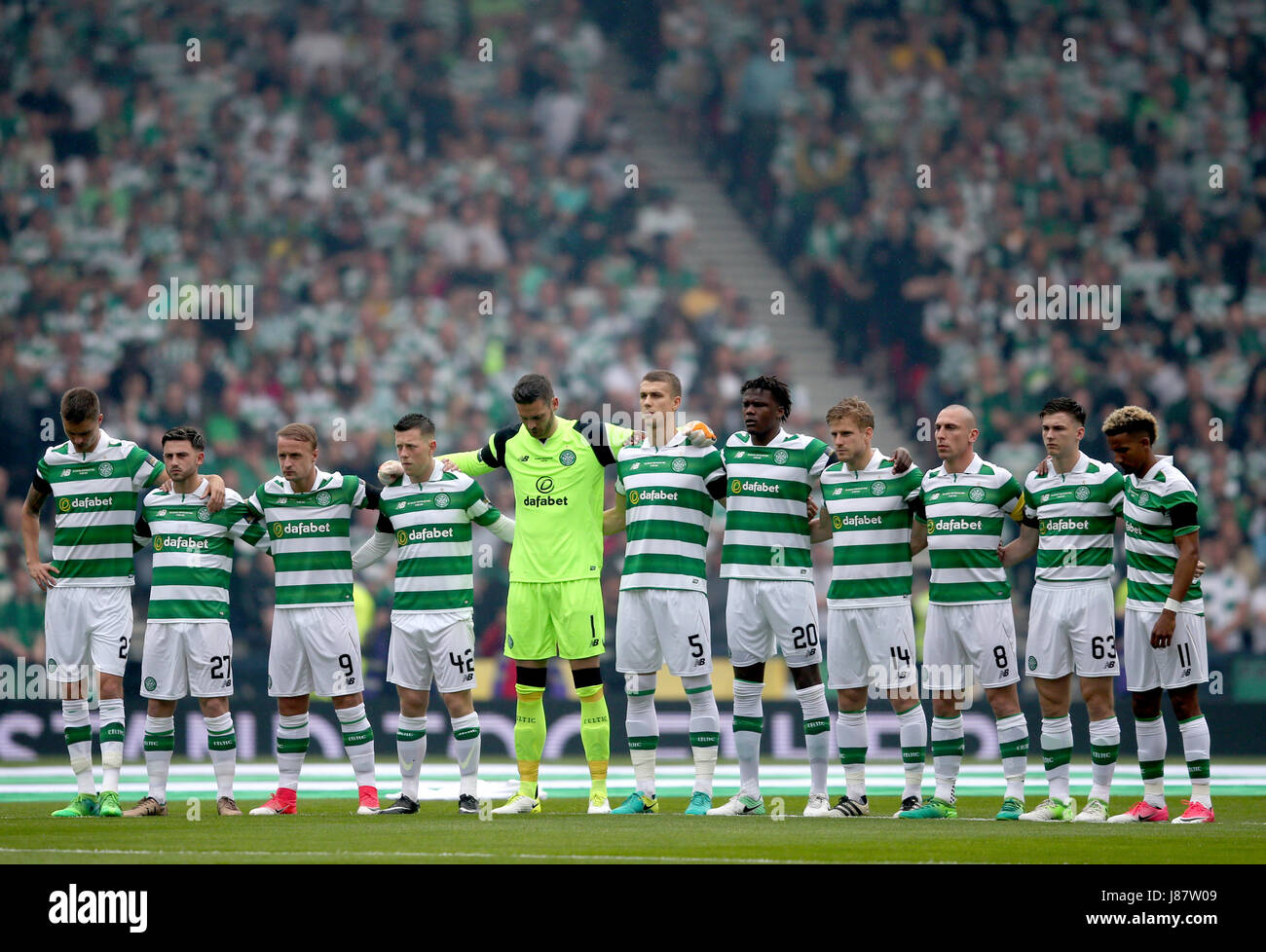 Celtic take part in a minutes silence during the William Hill Scottish ...