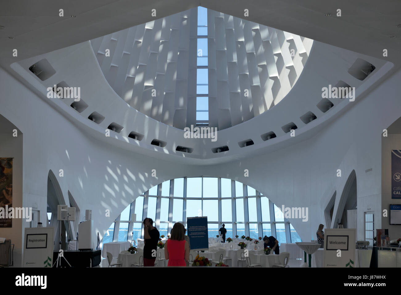 Milwaukee art museum interior hi-res stock photography and images - Alamy