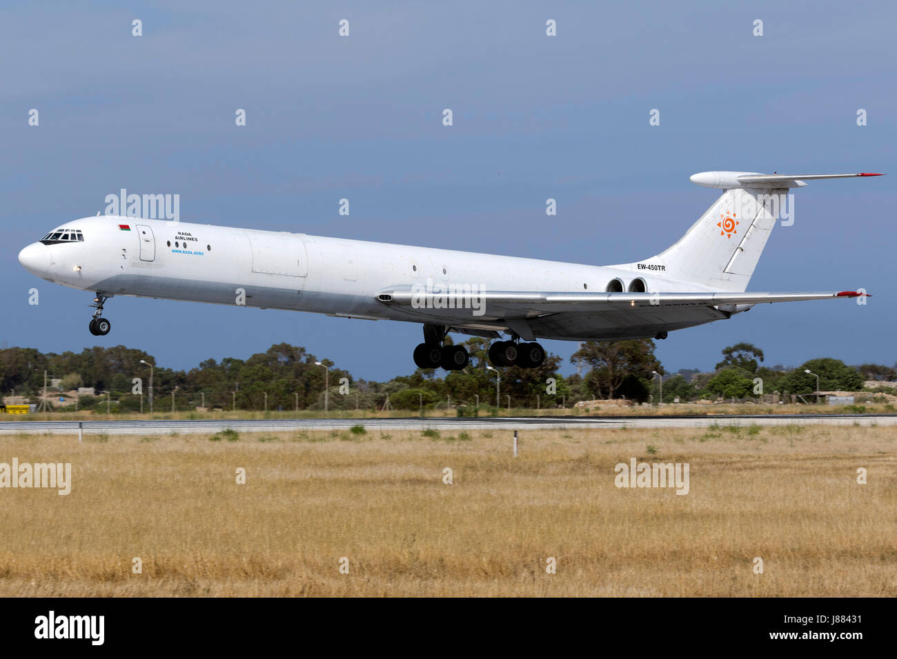 Ilyushin il 62 aircraft hi-res stock photography and images - Alamy