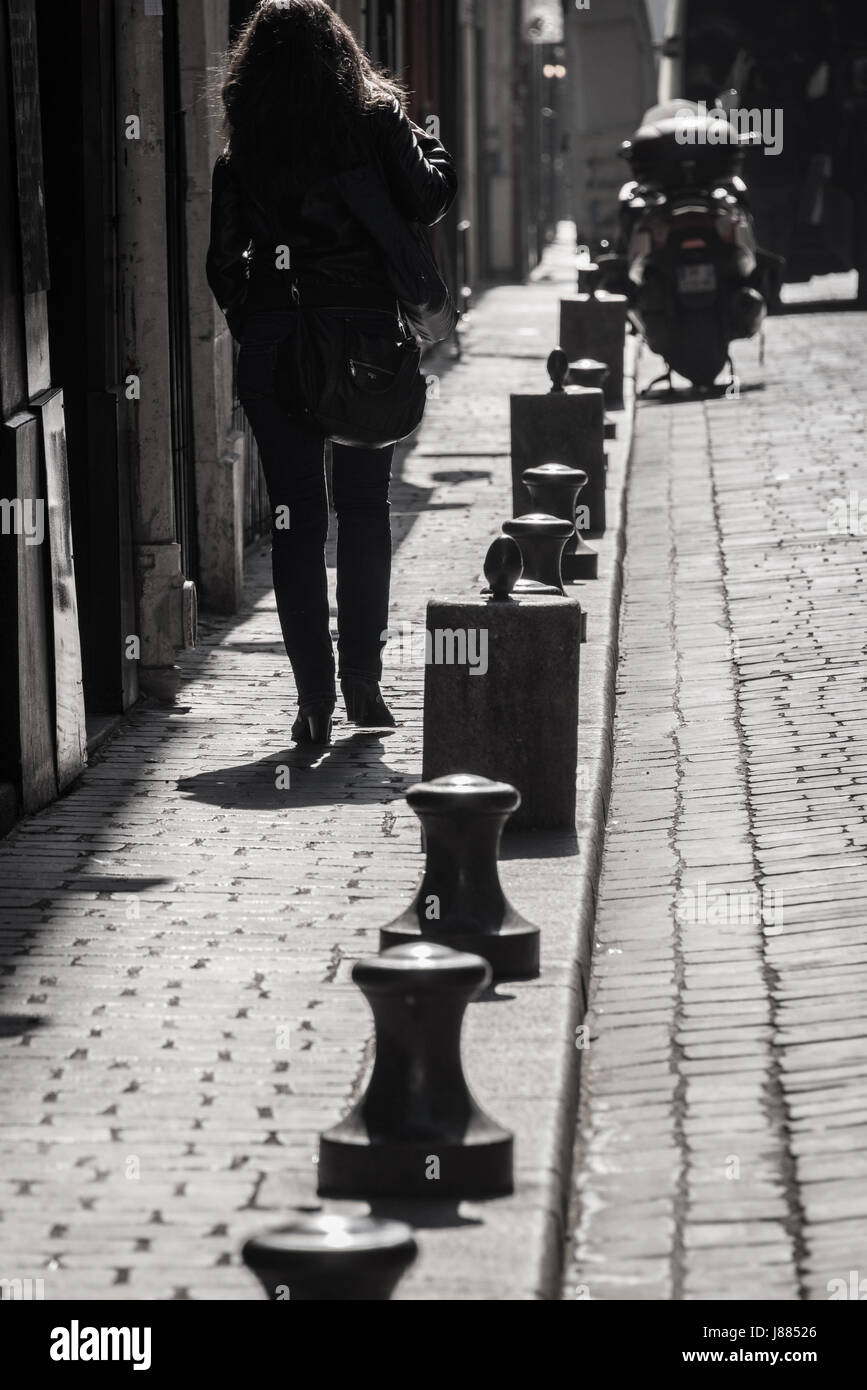 Classic bollards hi-res stock photography and images - Alamy