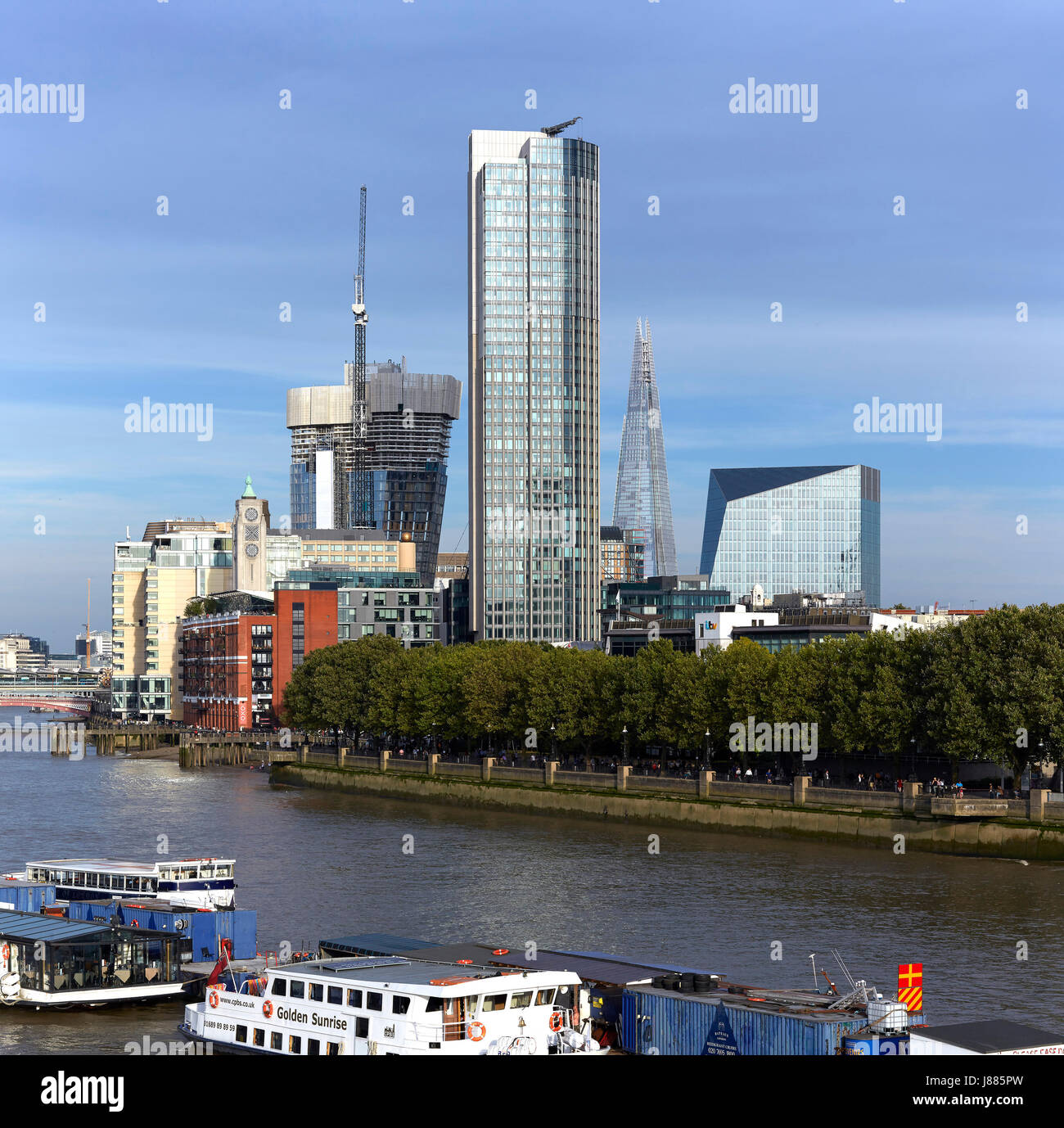 Tower view from Waterloo Bridge. South Bank Tower, London, United ...