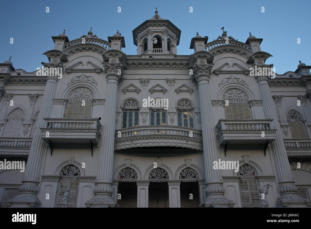 Old mansion in bangladesh hi-res stock photography and images - Alamy
