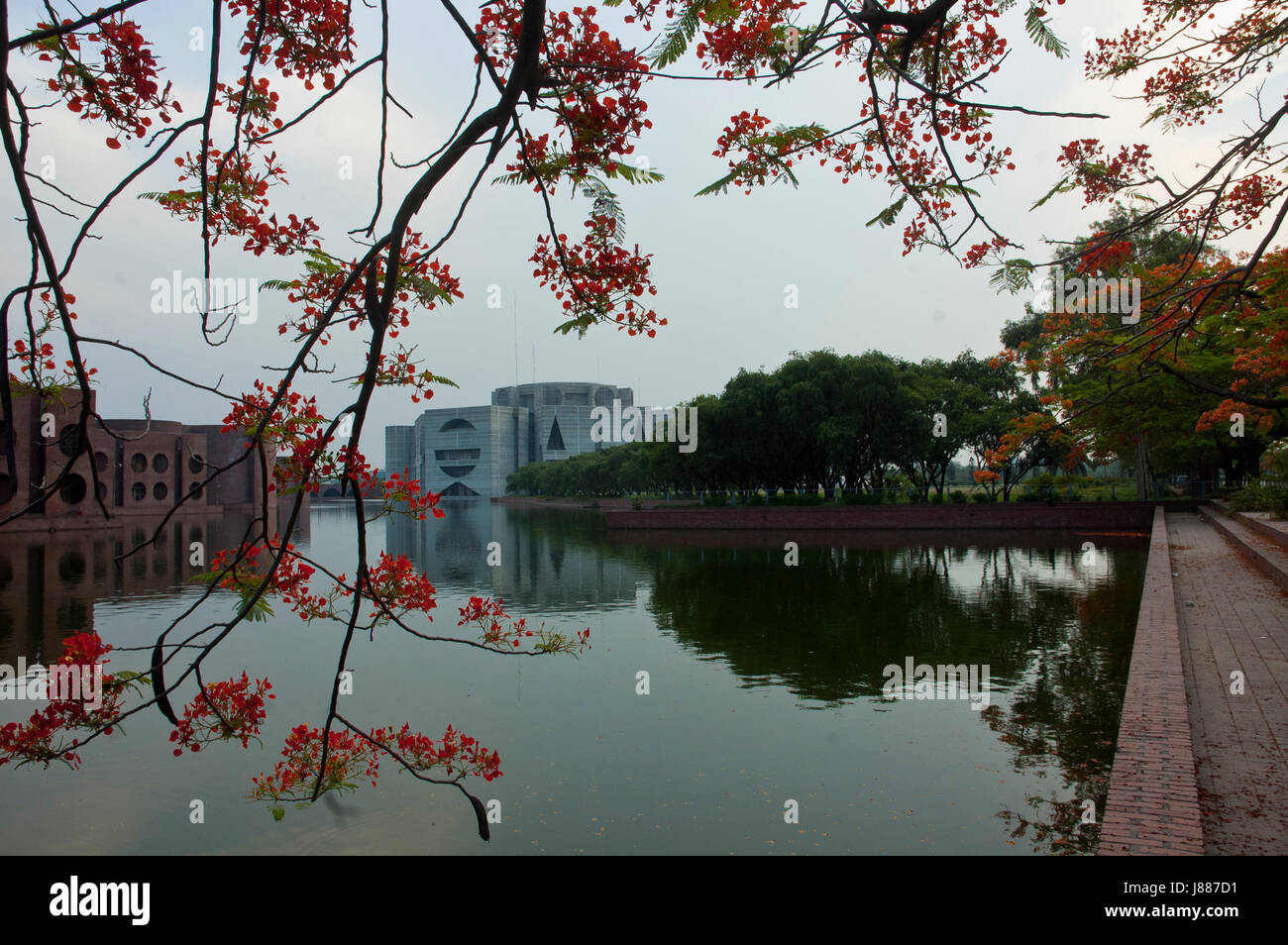 Jatiyo sangsad bhaban hi-res stock photography and images - Alamy