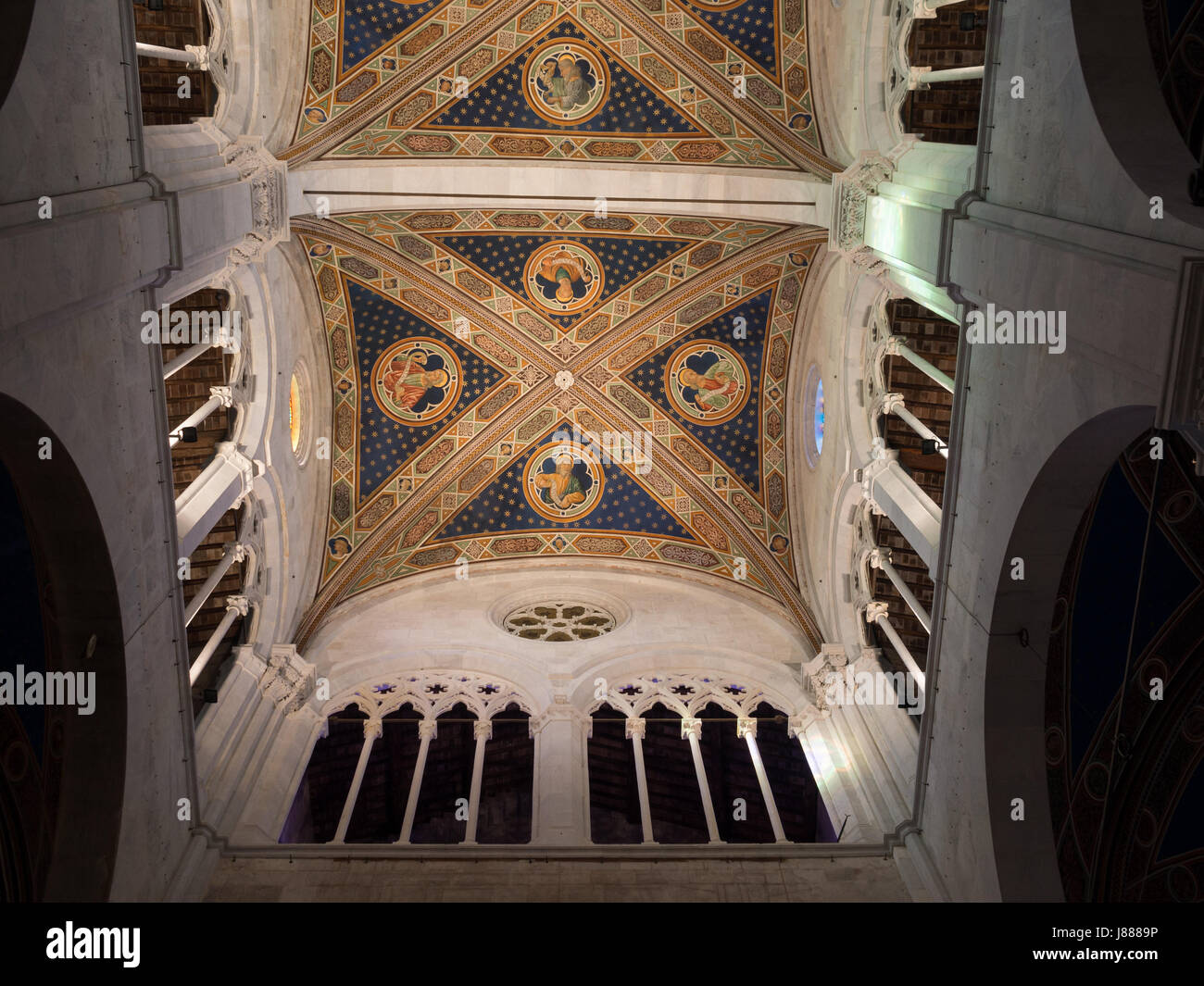 Rib vaulted ceiling hi-res stock photography and images - Alamy