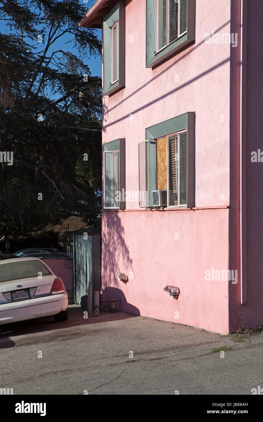 Pink Apartment Building High Resolution Stock Photography and Images ...