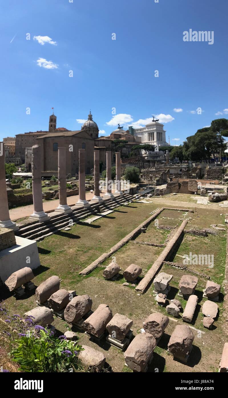 Ruins of Roman Fori Imperiali - Imperial Forum in Rome Stock Photo - Alamy