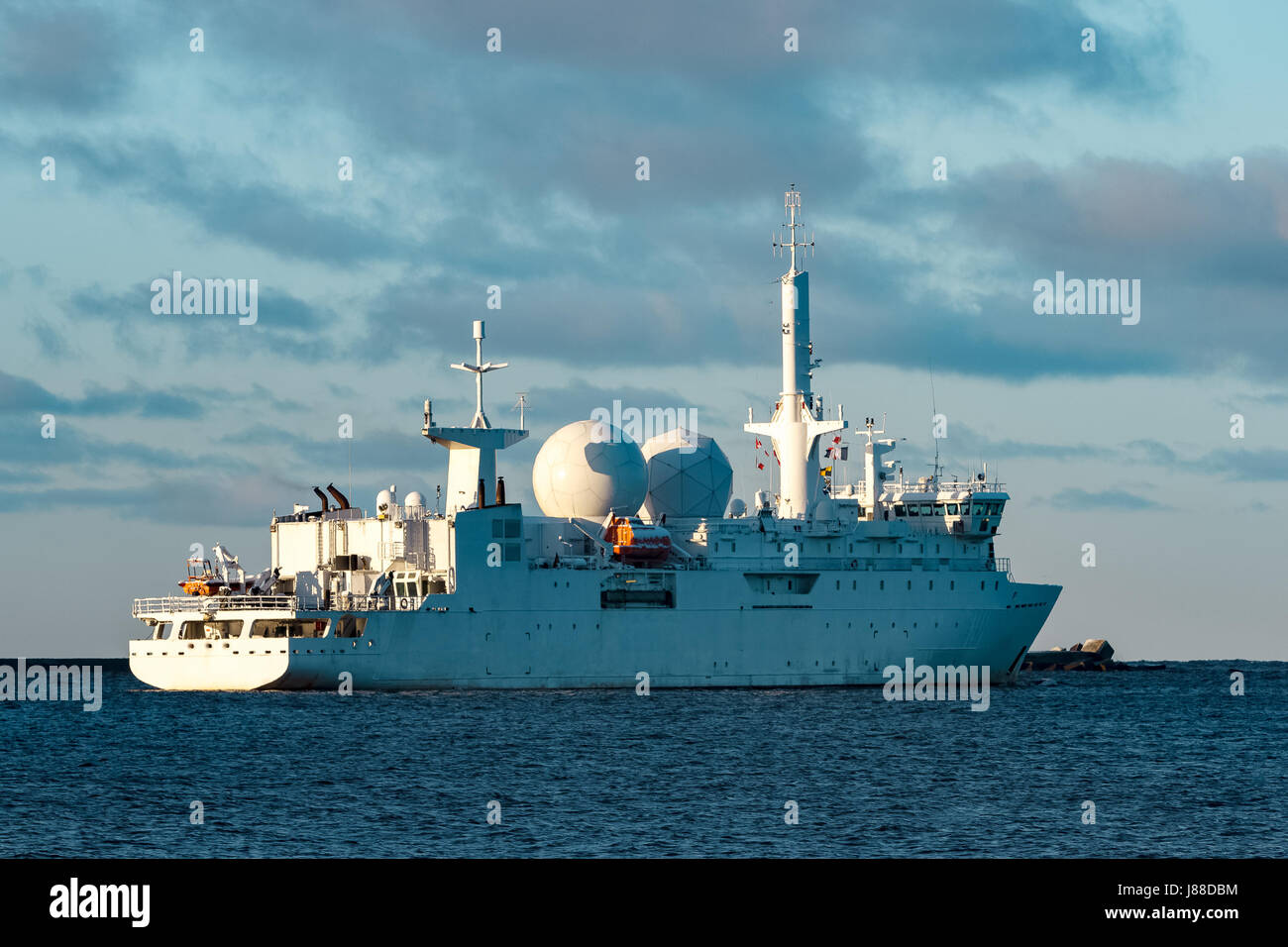 Naval comander hi-res stock photography and images - Alamy