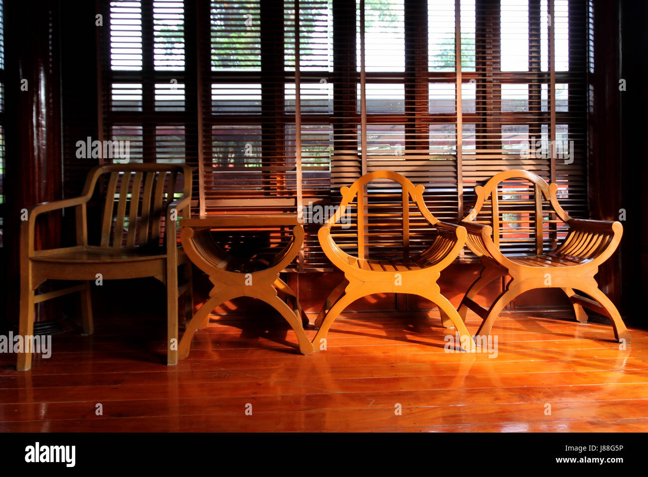 Antique wooden chairs hi-res stock photography and images - Alamy